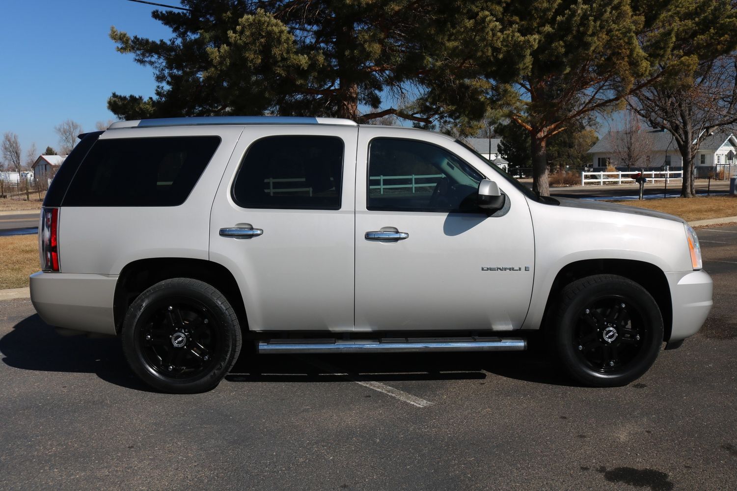 2007 GMC Yukon Denali | Victory Motors of Colorado