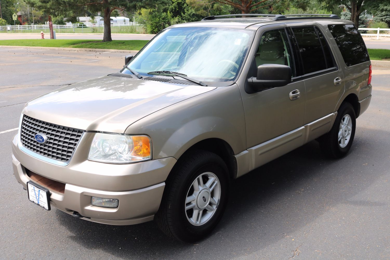 2003 Ford Expedition XLT | Victory Motors of Colorado