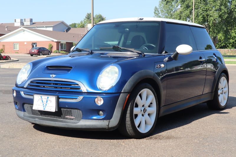 2004 MINI Cooper Photos
