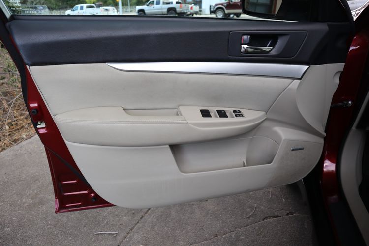 2011 Subaru Outback 2.5i Premium | Victory Motors of Colorado