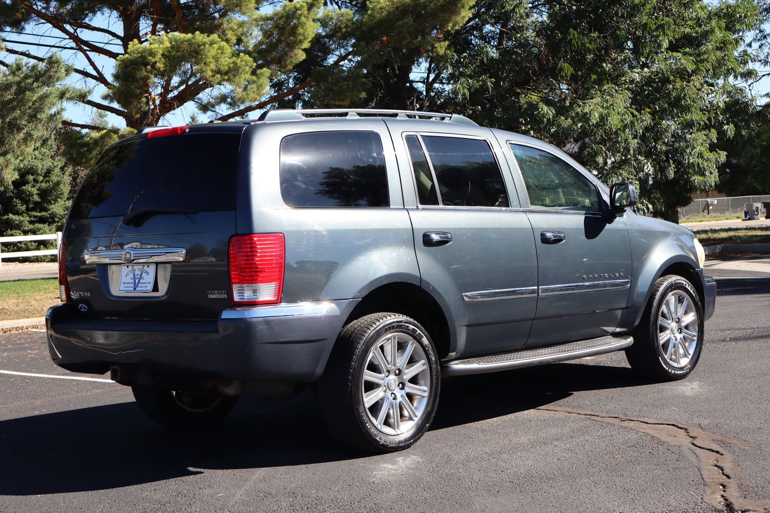 2007 Chrysler Aspen Limited | Victory Motors of Colorado