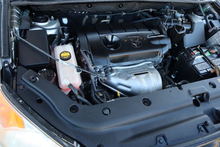 2012 Toyota RAV4 Base | Victory Motors of Colorado