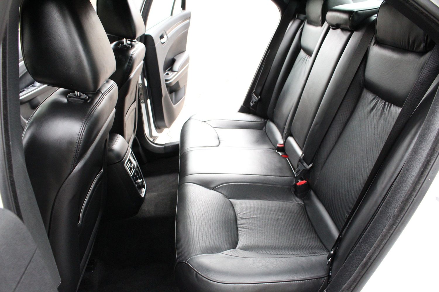 2011 Chrysler 300 C | Victory Motors of Colorado