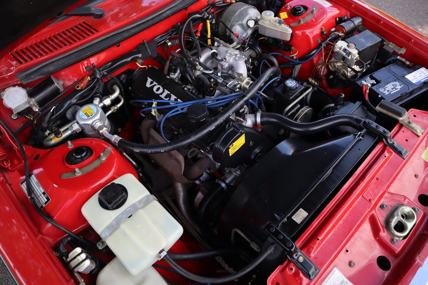 1993 Volvo 240 Base | Victory Motors of Colorado