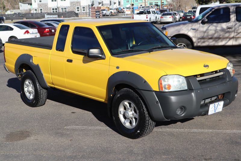 2001 Nissan Frontier Photos