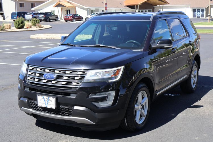 2017 Ford Explorer XLT | Victory Motors of Colorado