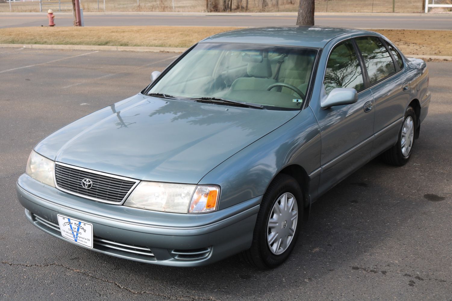1999 Toyota Avalon XLS | Victory Motors of Colorado