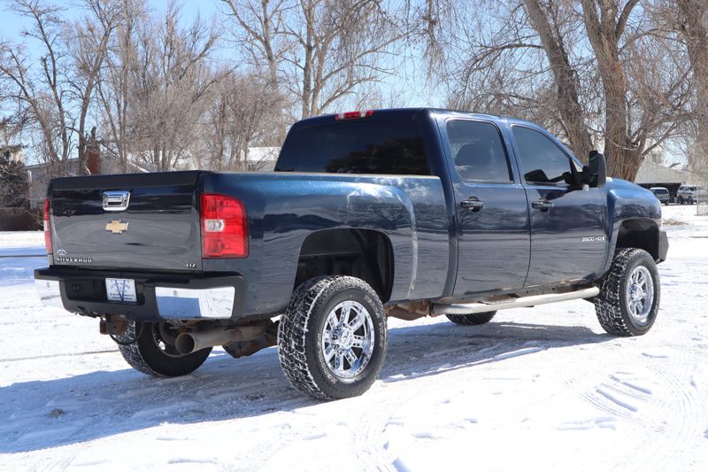 2008 Chevrolet Silverado 2500HD Photos