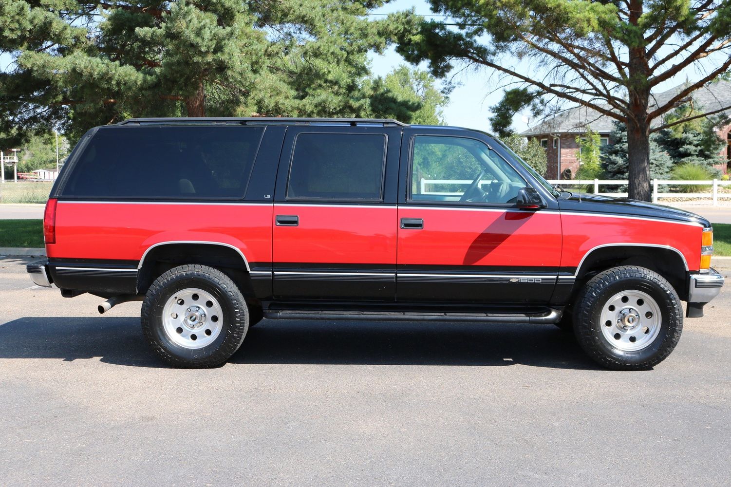 1997 Chevrolet Suburban K1500 | Victory Motors of Colorado