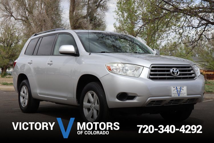 2010 Toyota Highlander Base | Victory Motors of Colorado