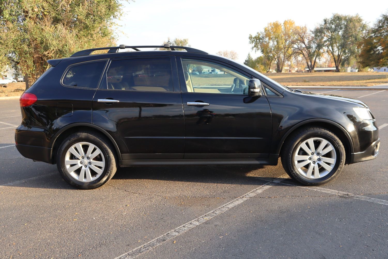 2010 Subaru Tribeca 3.6R Limited | Victory Motors of Colorado