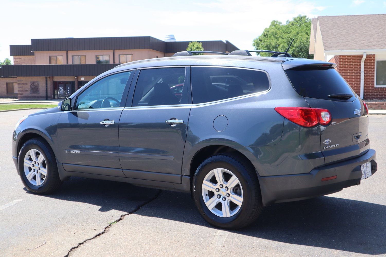 2009 Chevrolet Traverse LT | Victory Motors of Colorado