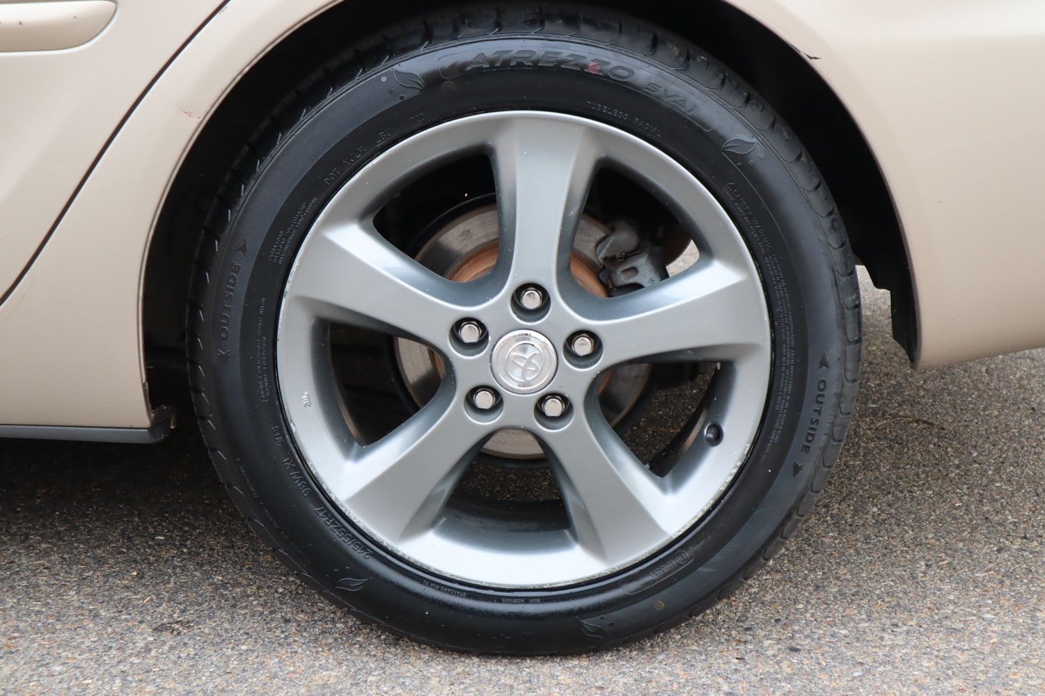 2005 Toyota Camry SE V6 | Victory Motors of Colorado