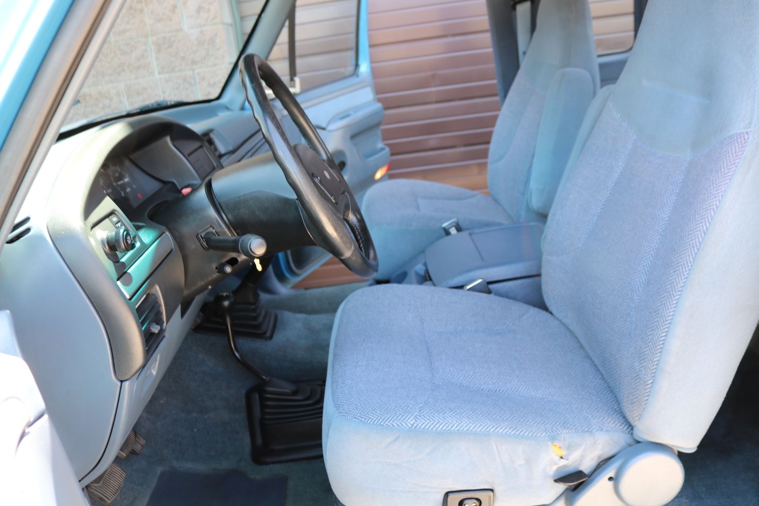 1993 Ford F-150 XLT | Victory Motors of Colorado