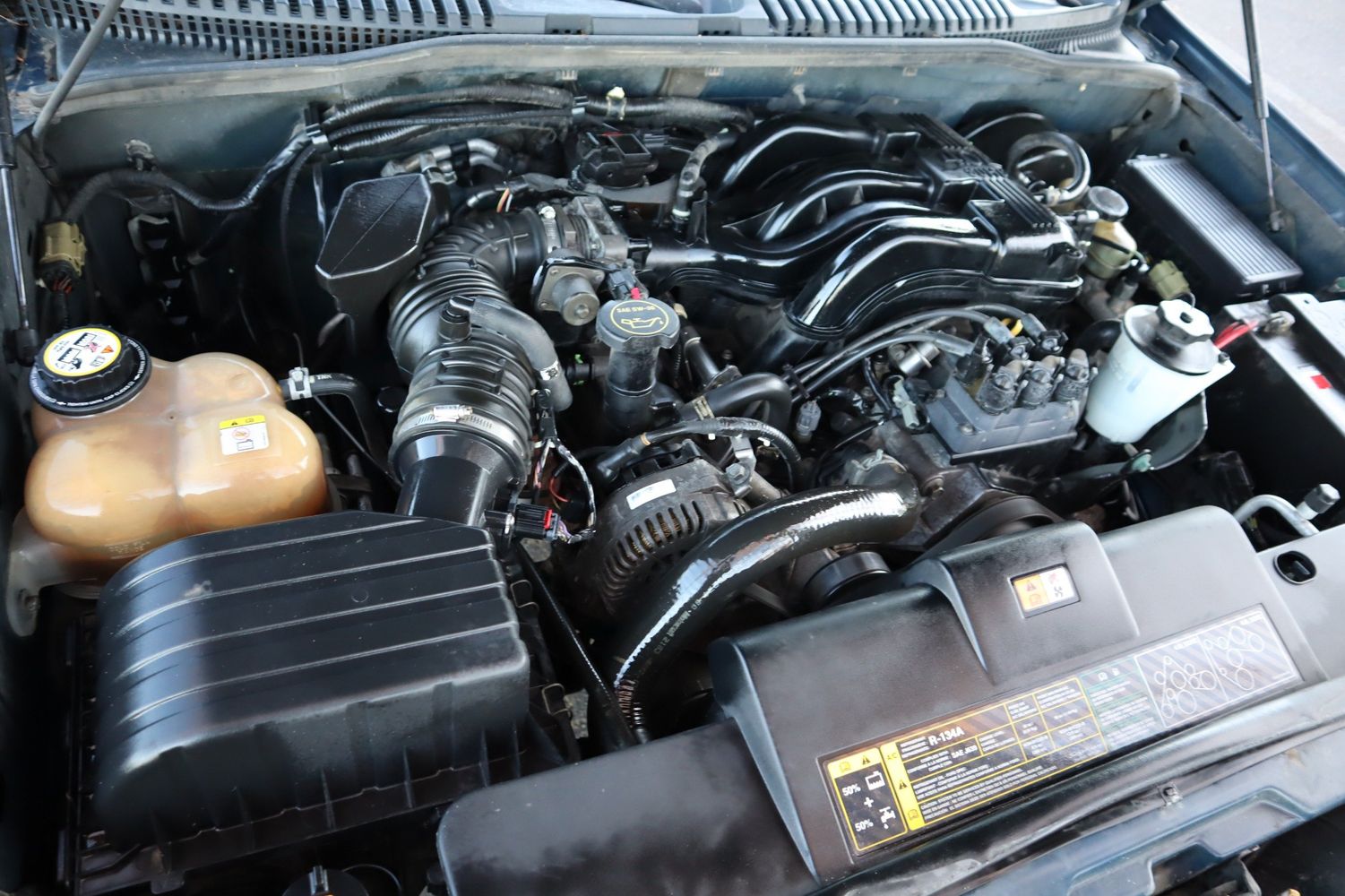 2004 Ford Explorer XLS | Victory Motors of Colorado