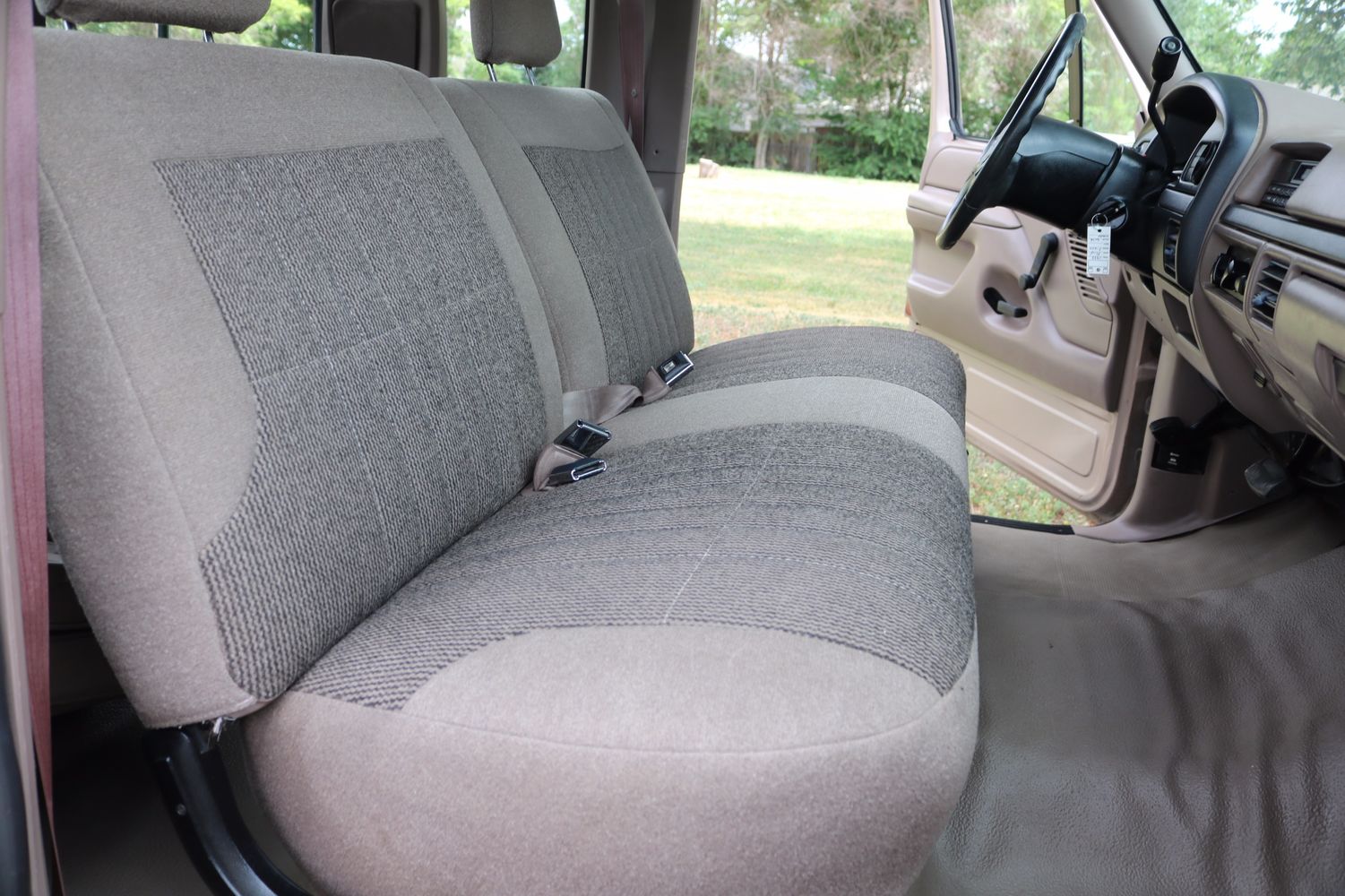 1993 Ford F-250 XL | Victory Motors of Colorado