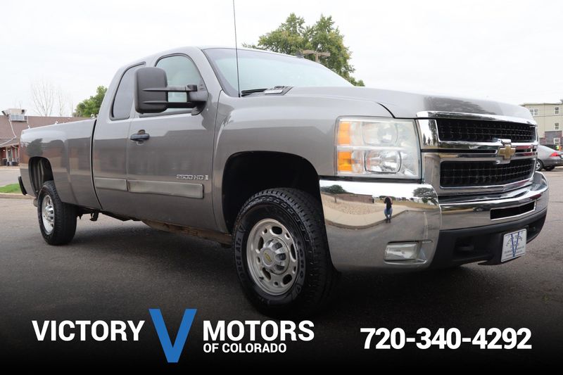 2008 Chevrolet Silverado 2500HD Photos