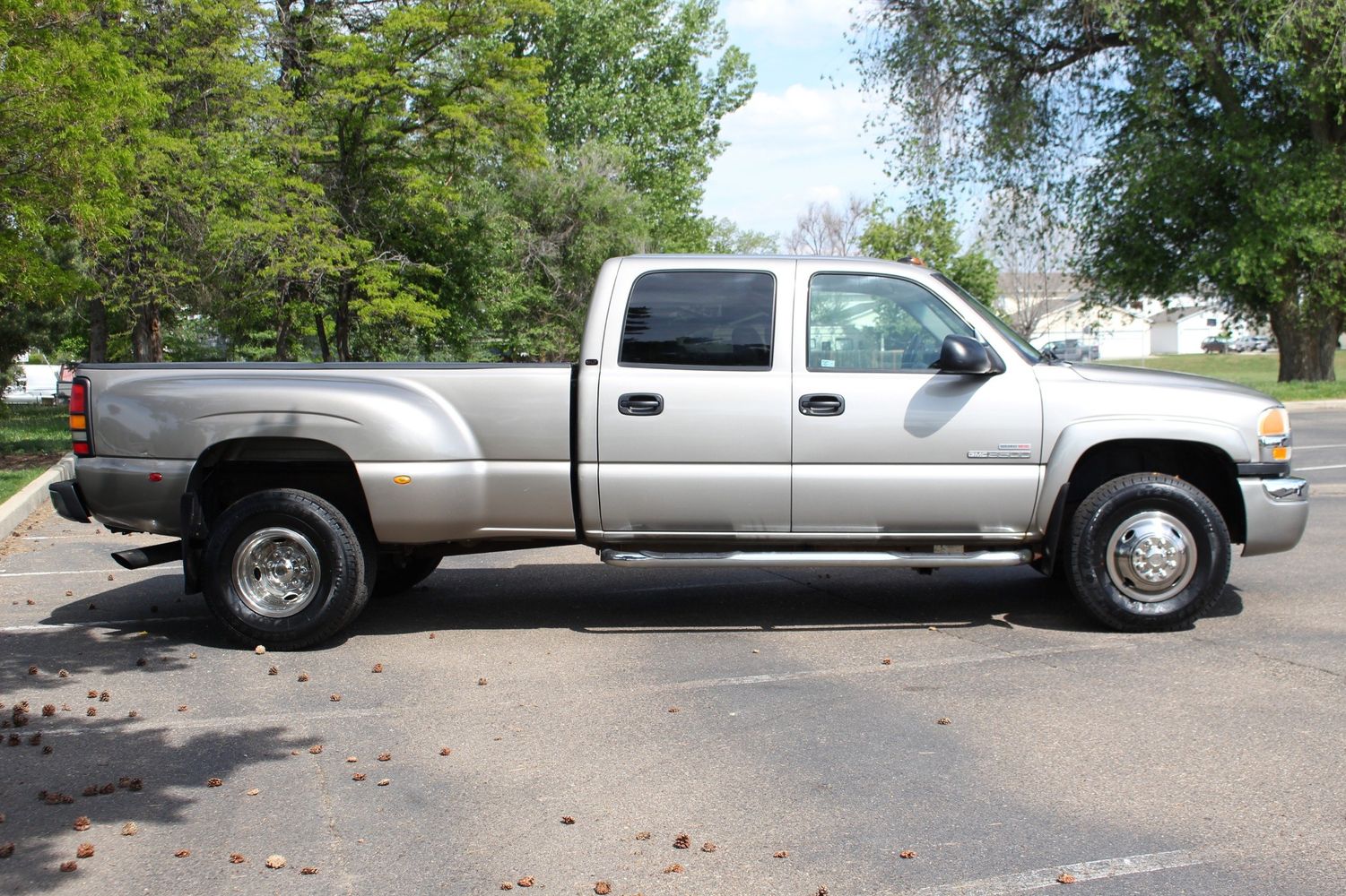 2003 GMC Sierra 3500 SLT | Victory Motors of Colorado