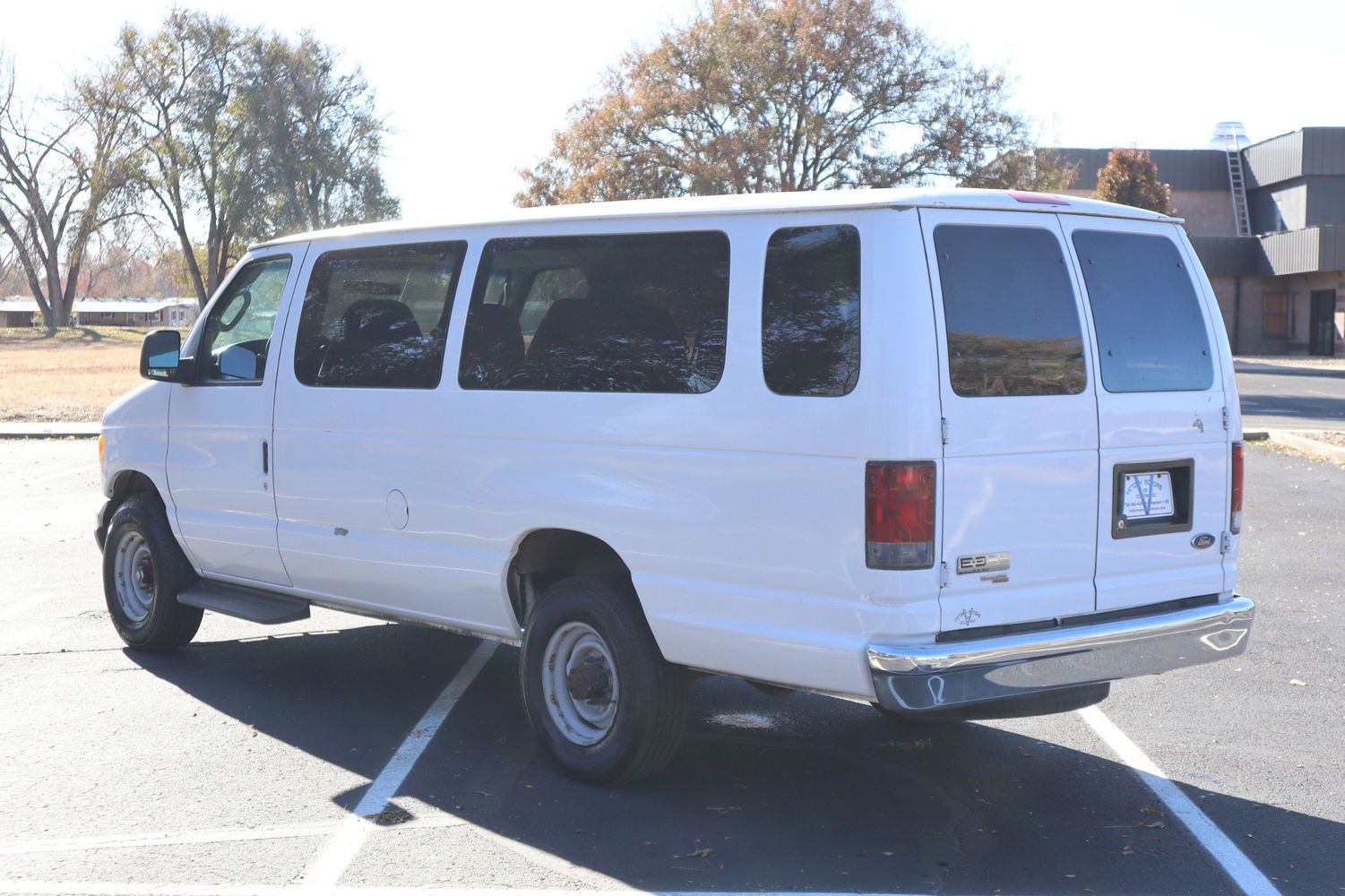 2006 Ford E-Series E-350 SD XLT | Victory Motors of Colorado