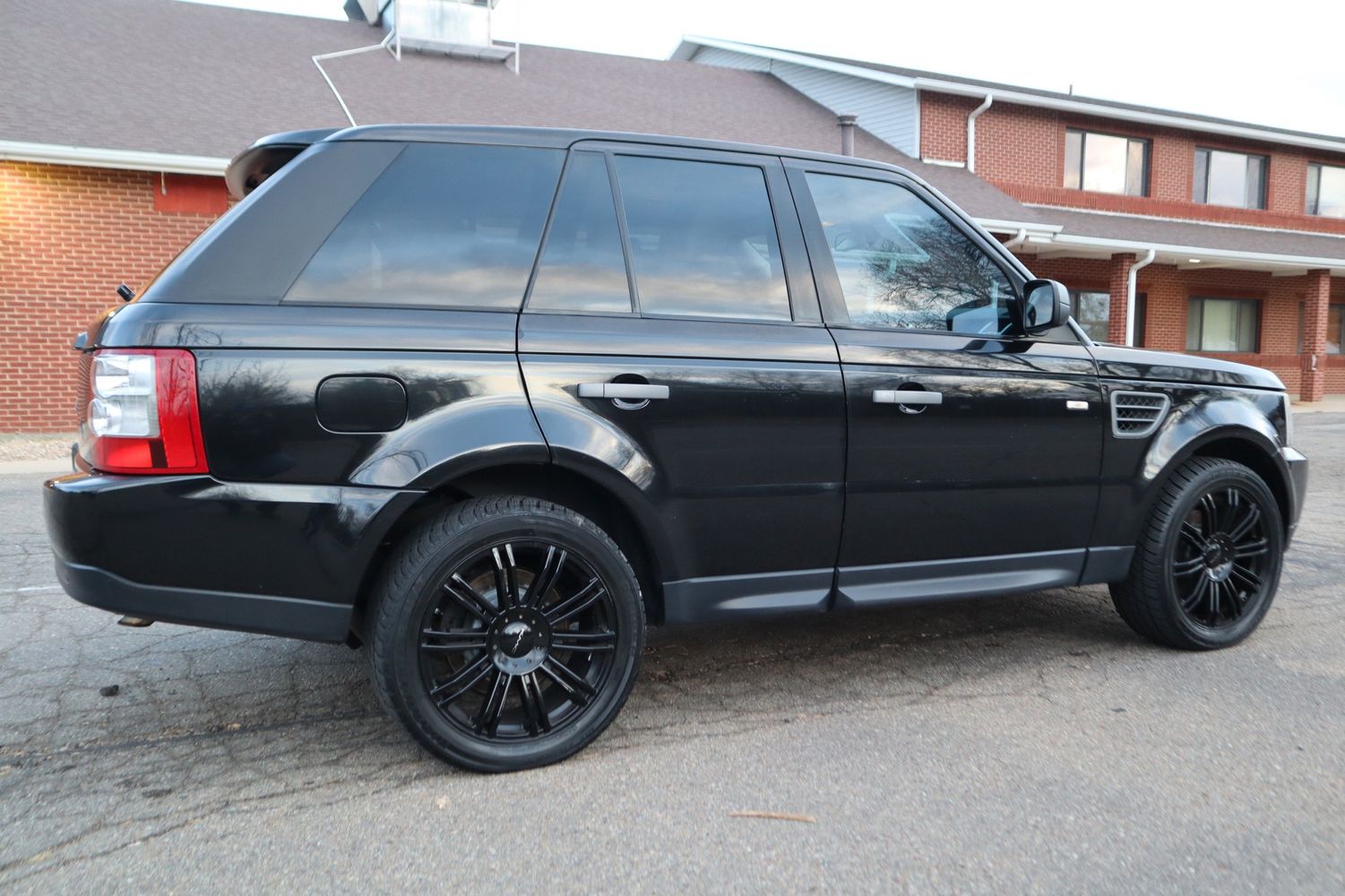 2009 Land Rover Range Rover Sport HSE | Victory Motors of Colorado