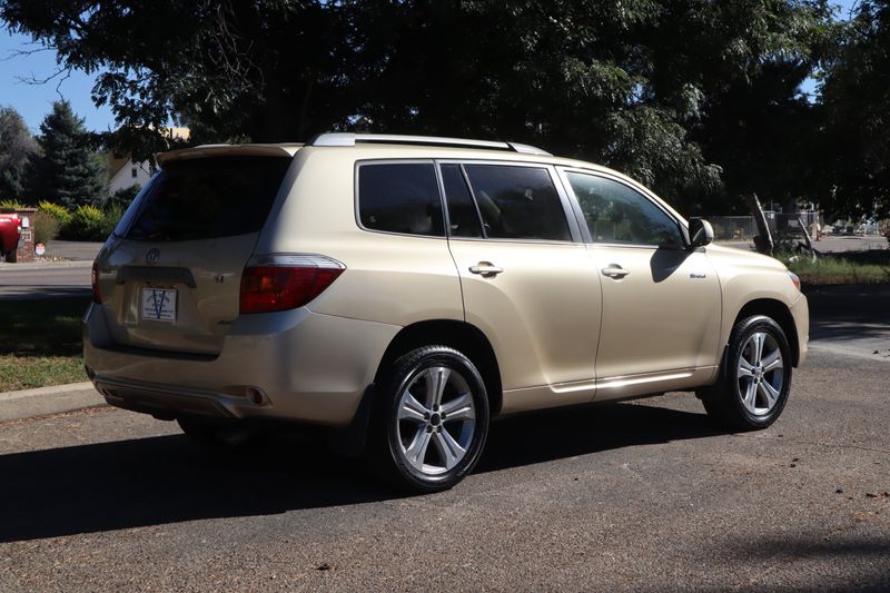 2008 Toyota Highlander Photos