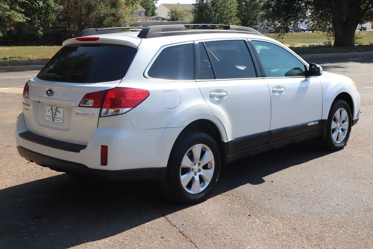 2011 Subaru Outback 2.5i Premium | Victory Motors of Colorado