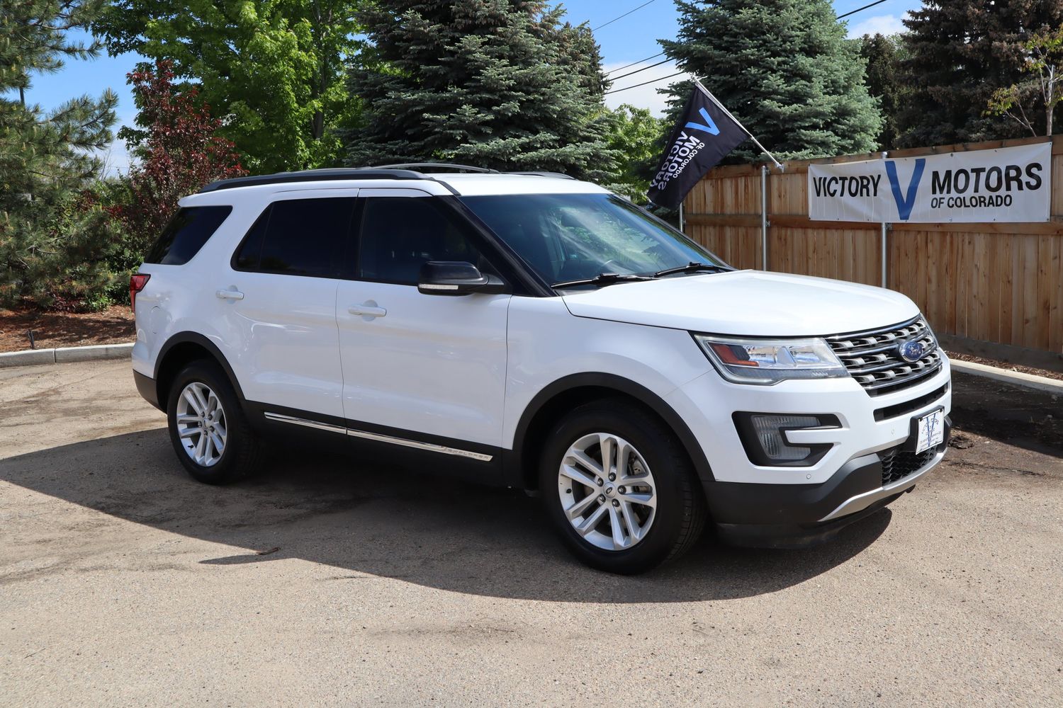 2017 Ford Explorer XLT | Victory Motors of Colorado