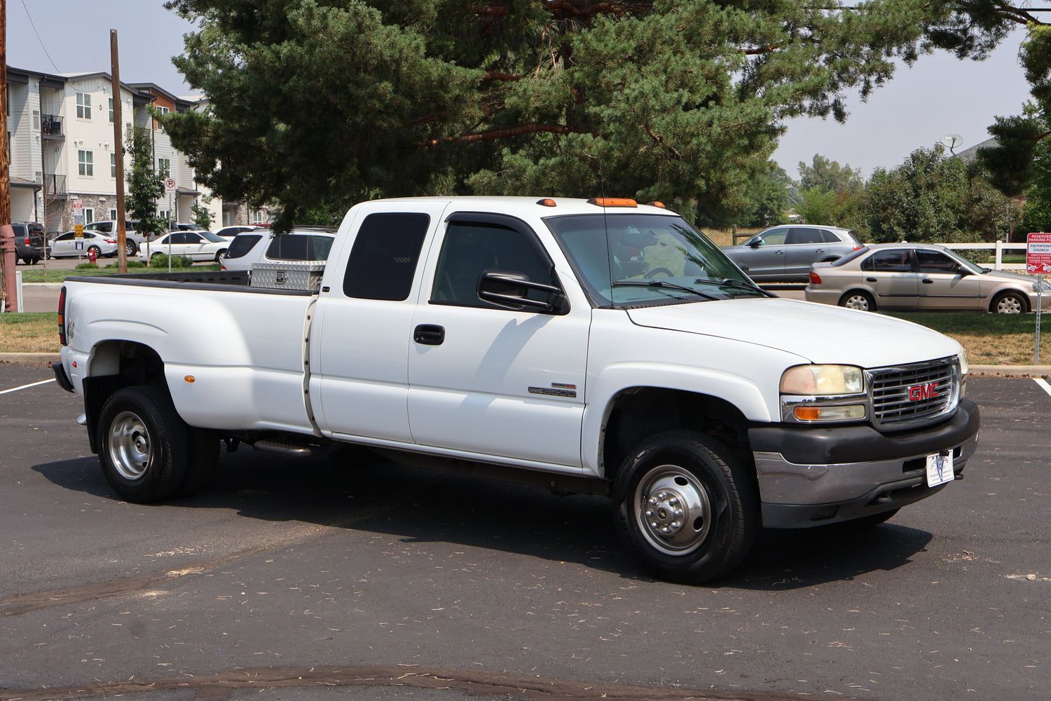 2001 GMC Sierra 3500 SLE | Victory Motors of Colorado