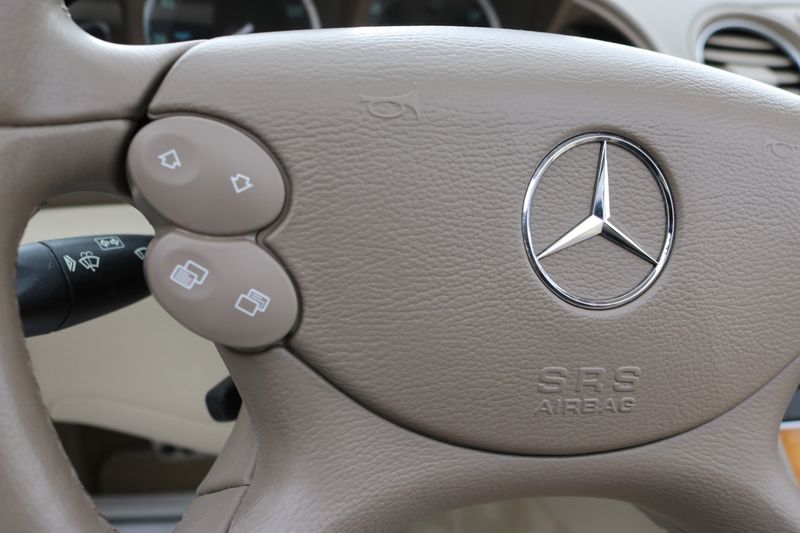 2007 Mercedes-Benz SL 550 Photos