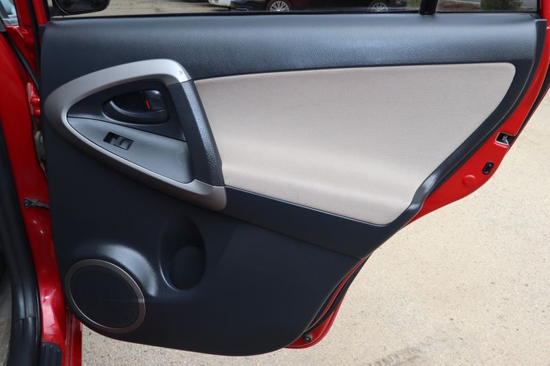 2007 Toyota RAV4 Photos