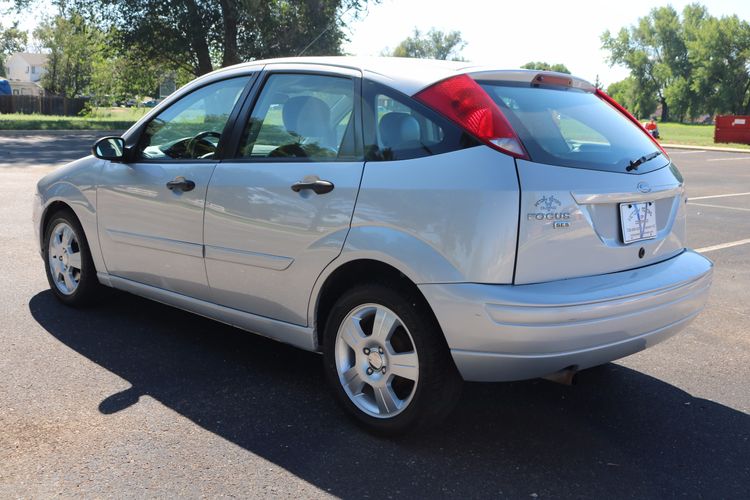 2005 Ford Focus ZX5 SE | Victory Motors of Colorado