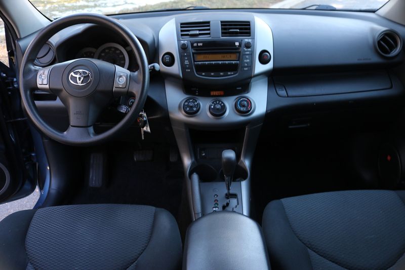 2007 Toyota RAV4 Photos