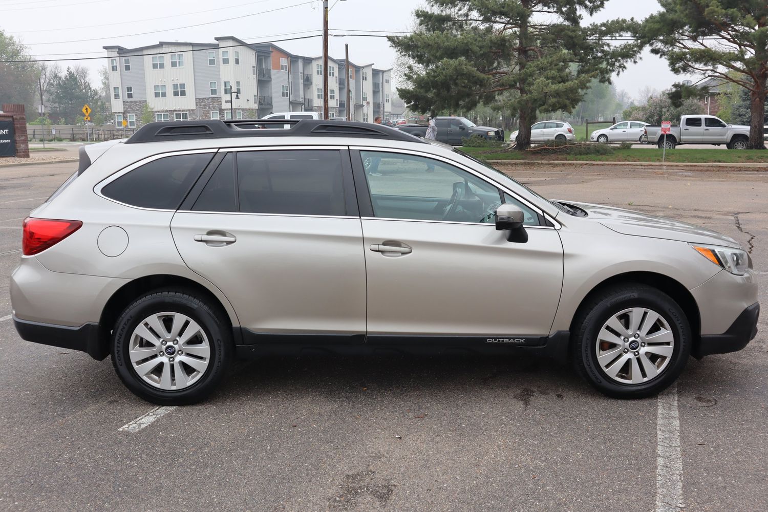 2016 Subaru Outback 2.5i Premium | Victory Motors of Colorado