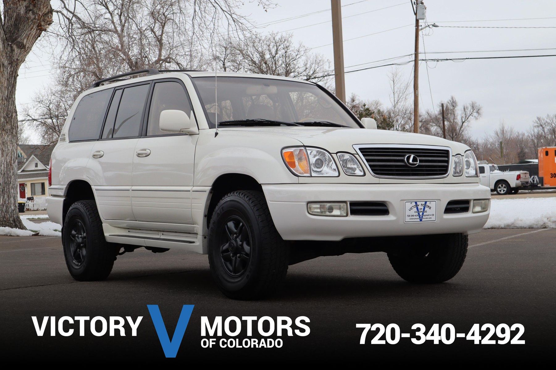 2001 Lexus LX 470 Base | Victory Motors of Colorado