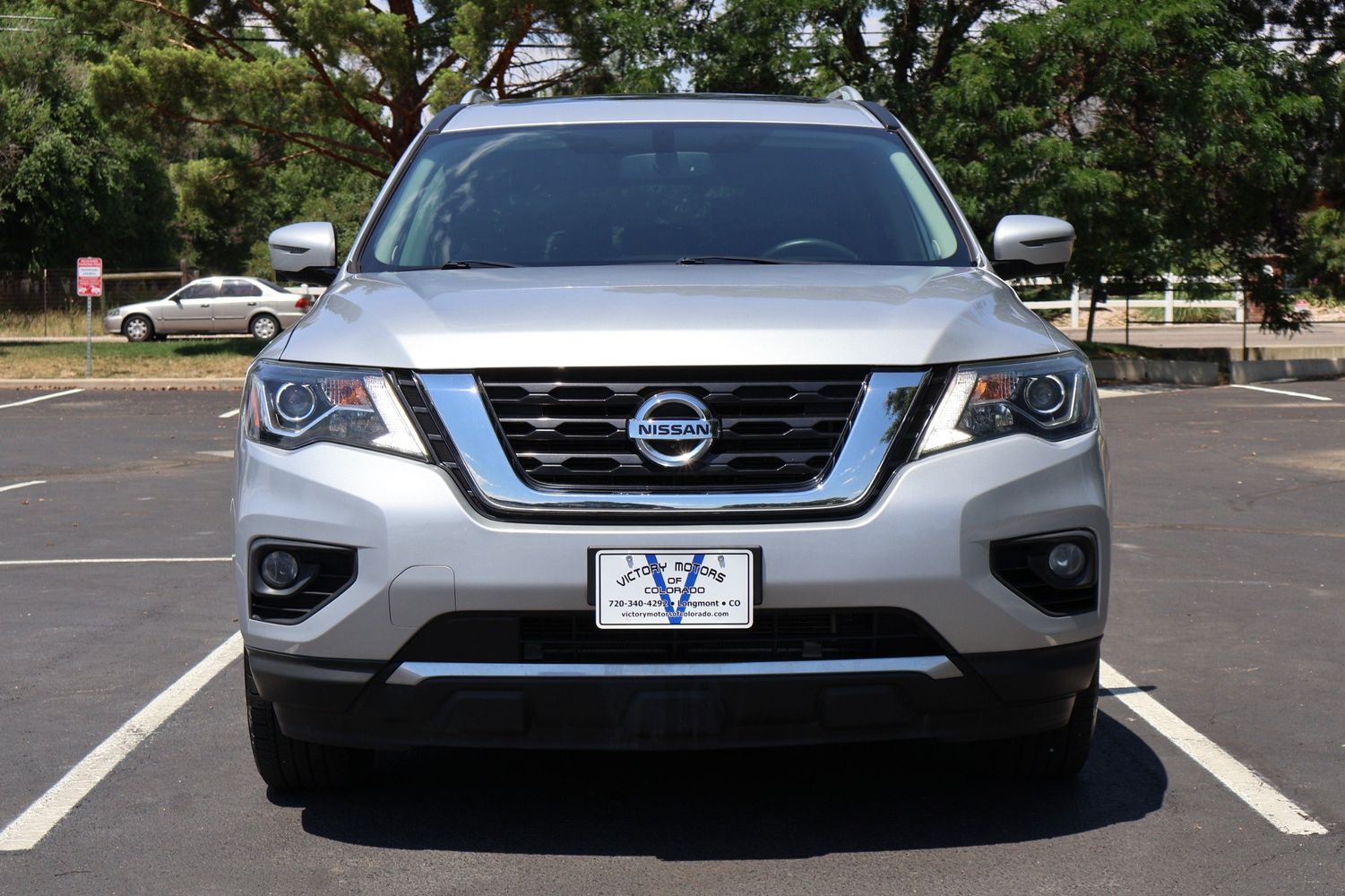2017 Nissan Pathfinder Platinum | Victory Motors of Colorado