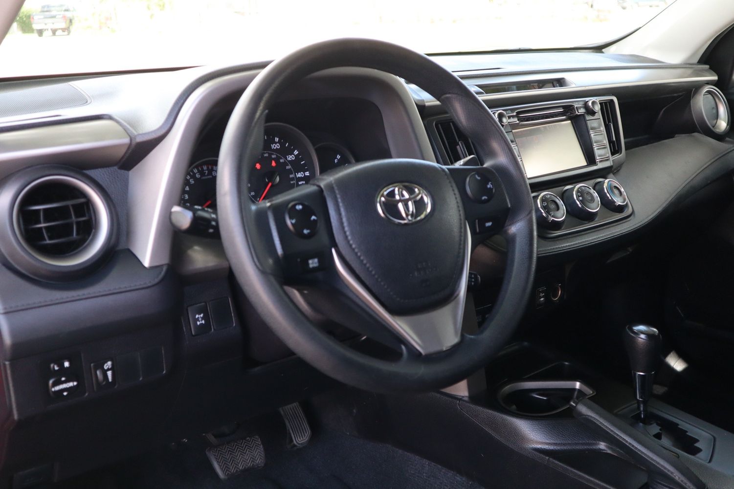 2016 Toyota RAV4 LE | Victory Motors of Colorado
