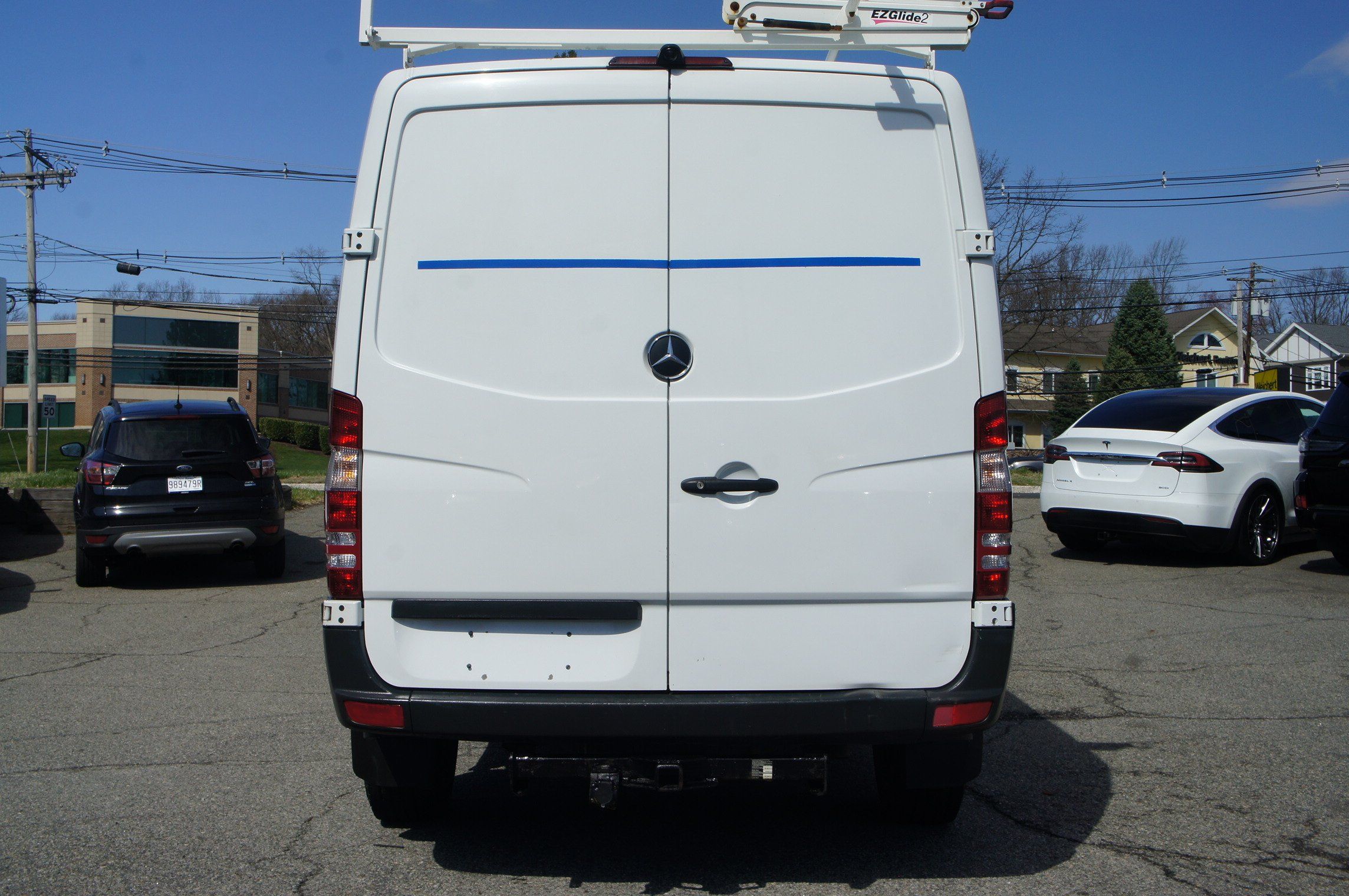 2016 Mercedes-Benz Sprinter Worker Photos