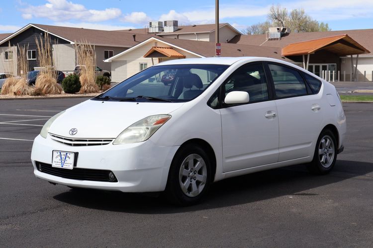 2005 Toyota Prius Base | Victory Motors of Colorado
