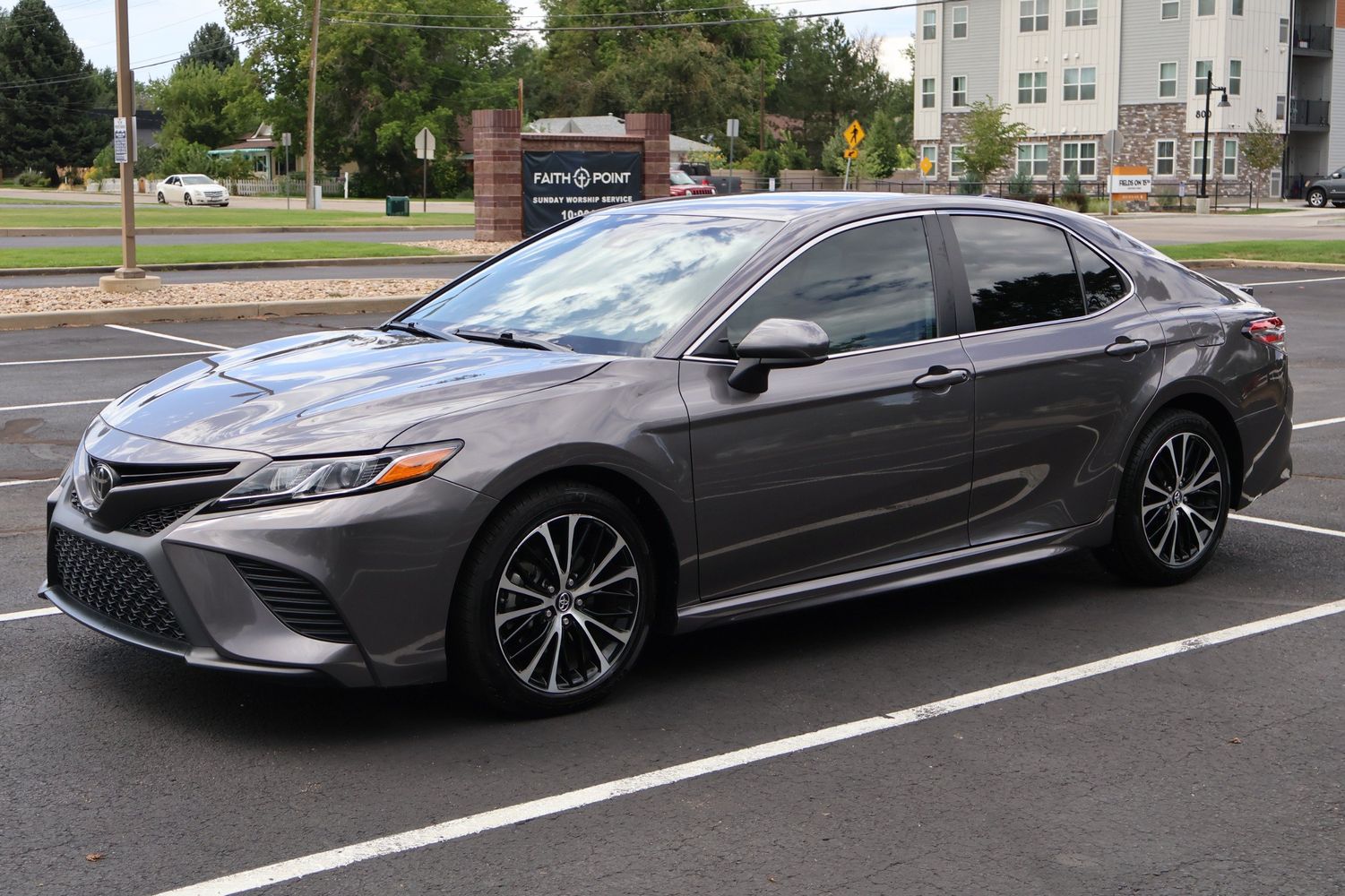 2019 Toyota Camry SE | Victory Motors of Colorado