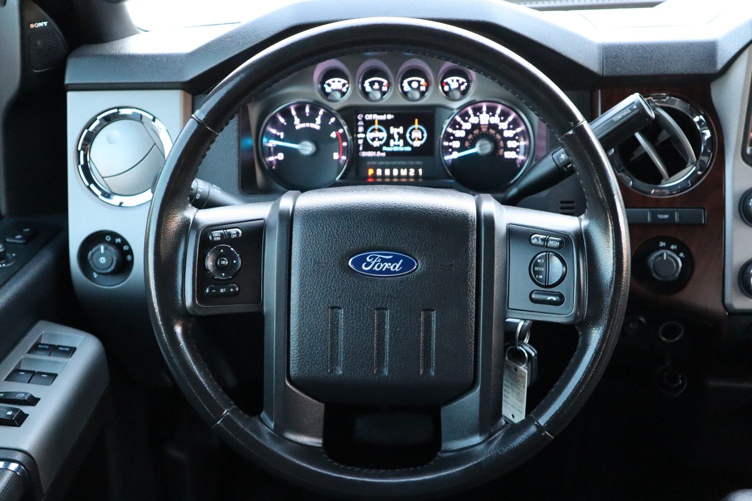 2016 Ford F-350 Super Duty Lariat | Victory Motors of Colorado