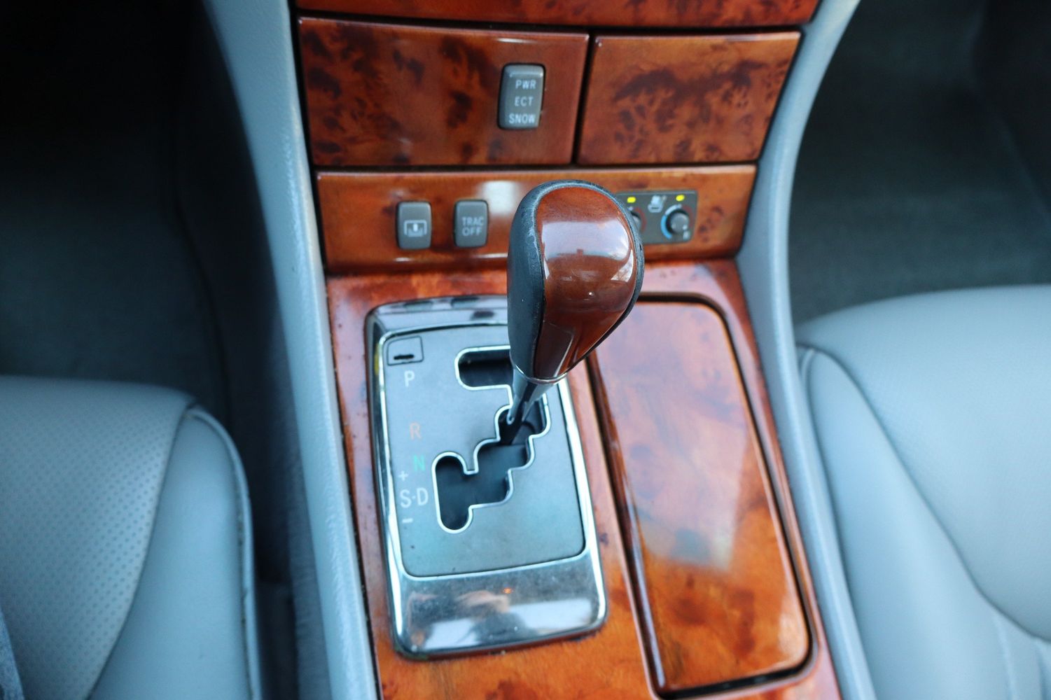 2004 Lexus LS 430 | Victory Motors of Colorado