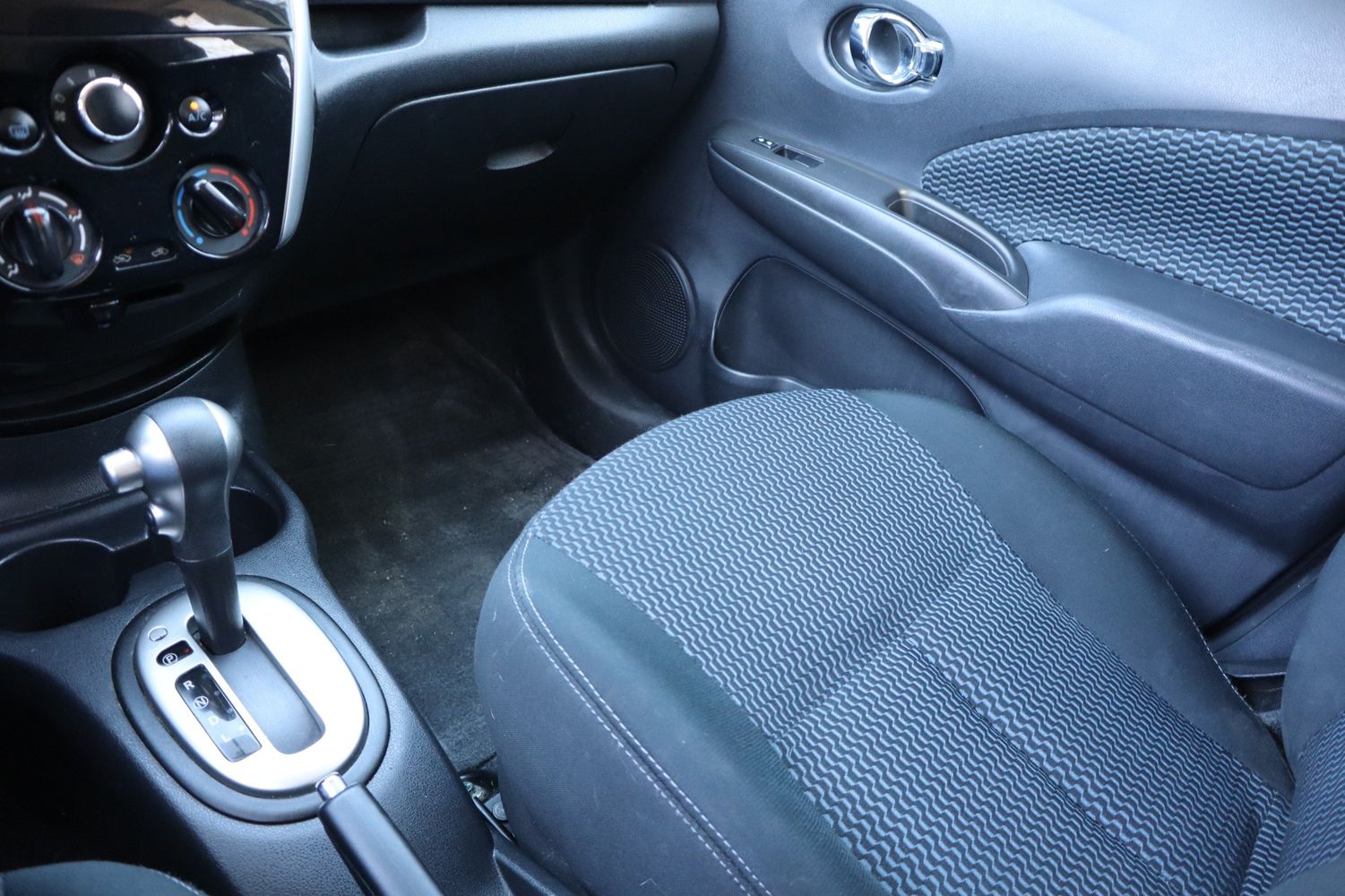 2015 Nissan Versa Note SV | Victory Motors of Colorado