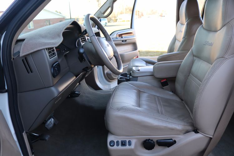 2001 Ford Excursion Limited | Victory Motors of Colorado