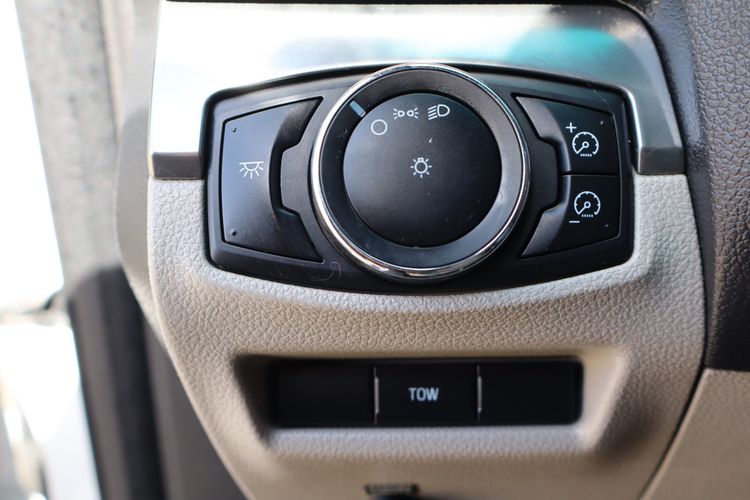 2013 Ford Explorer Base | Victory Motors of Colorado