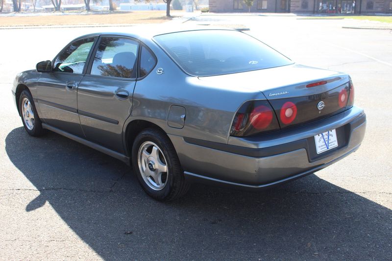 2004 Chevrolet Impala Photos
