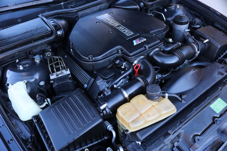 2002 BMW M5 | Victory Motors of Colorado