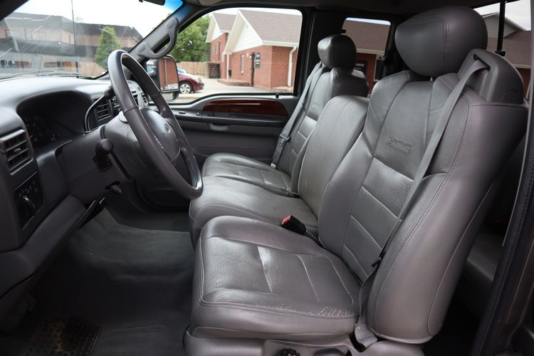 2002 Ford F-250 Super Duty Lariat | Victory Motors of Colorado