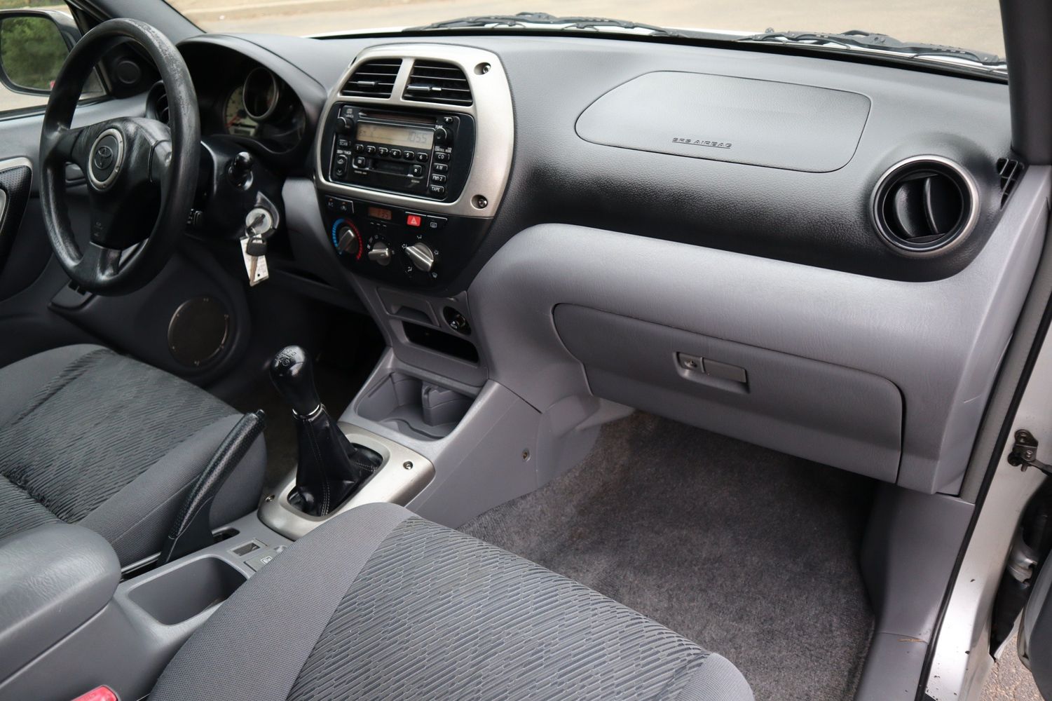 2001 Toyota RAV4 Base | Victory Motors of Colorado