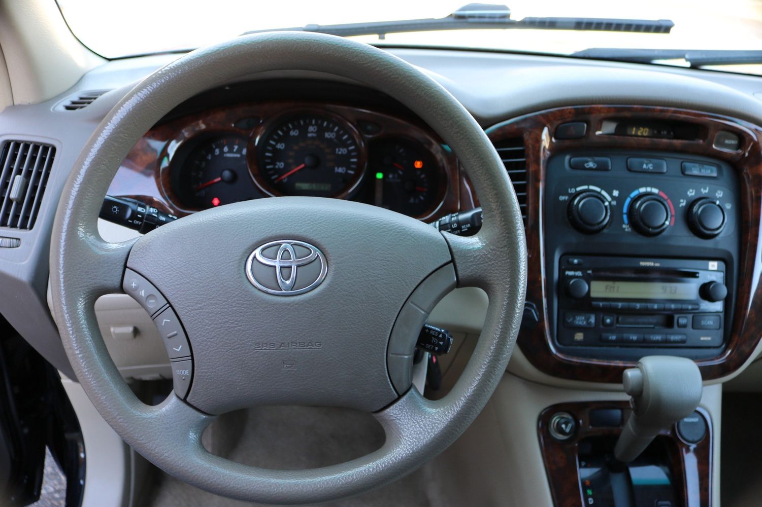 2007 Toyota Highlander AWD | Victory Motors of Colorado