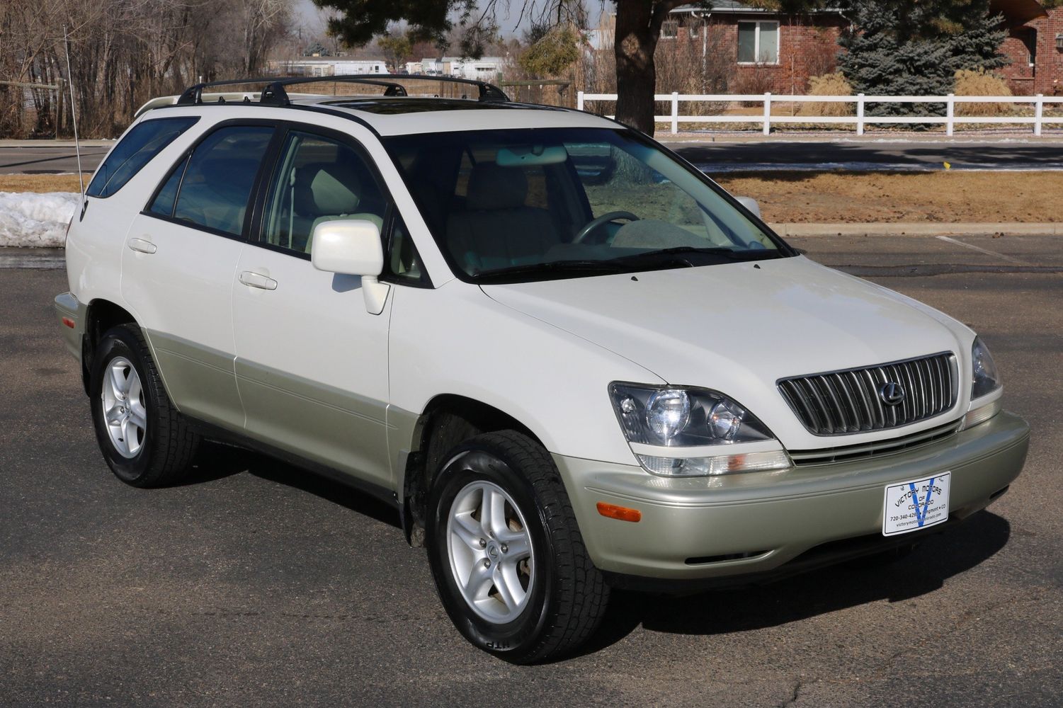 1999 Lexus RX 300 AWD | Victory Motors of Colorado